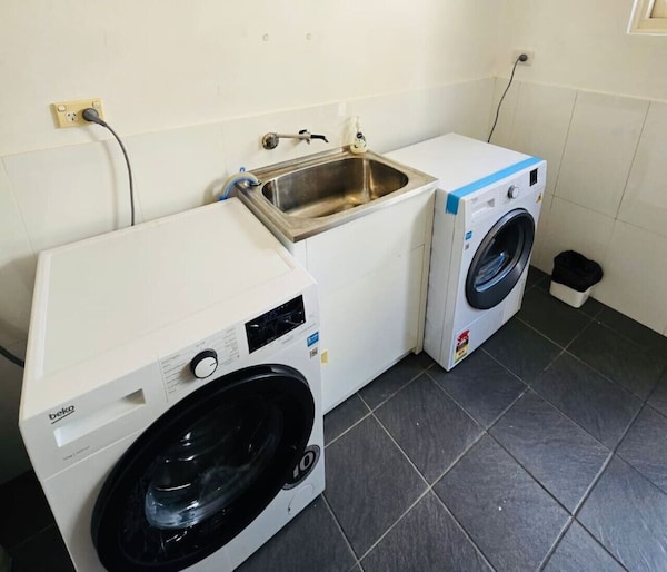 Executive Serviced North Sydney City Pad - Gordon