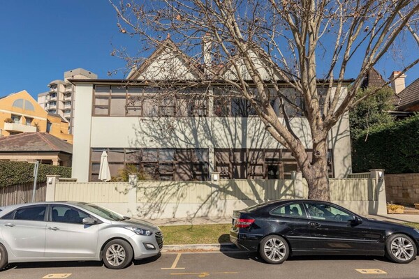 Parkside 1 Bedroom Home, Whisper Quiet - Crows Nest