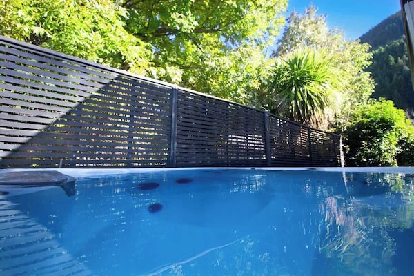 The Hideaway - Hot Tub - Flat Walk To Town - Queenstown