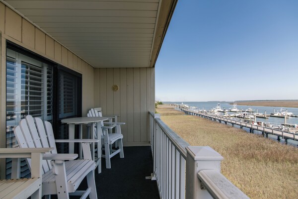 214 Bay Creek Villa-beautiful 2nd Floor Villa;private Balcony;water Views;communal Pool - Edisto Beach, SC