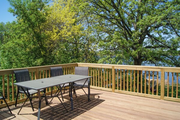 Waterfront Eagle Lake Home W/ Yard & Deck - Maple Grove, MN
