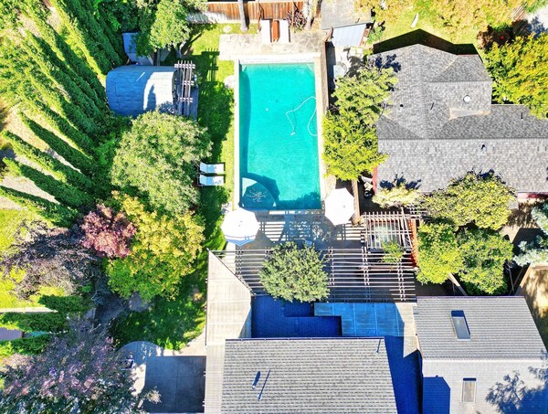 Luxury! Cigar Lounge, Pool, Hot Tub, Bbq, Games - Rohnert Park, CA