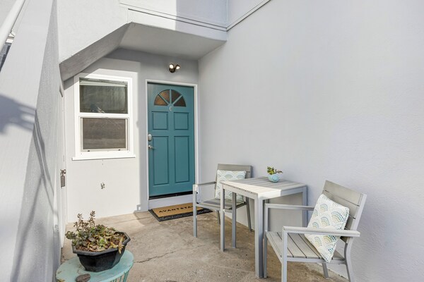 Prime Newport Location | Bay Access + Walk To Fun Zone & Dining | Edgewater C - Newport Beach, CA