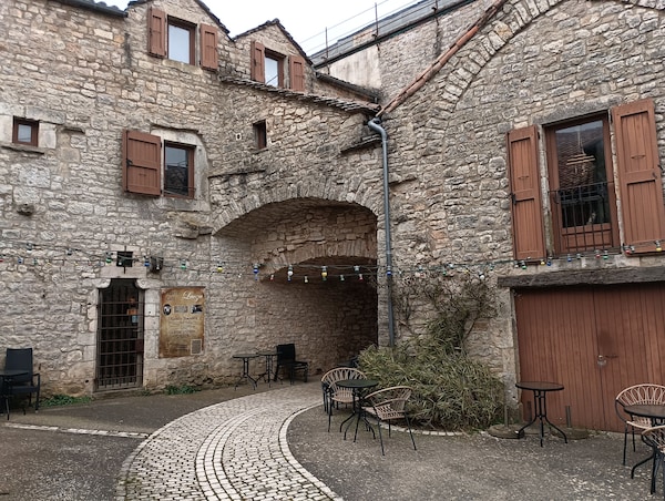 Maison Caussenarde En Pierres De Pays - Aveyron