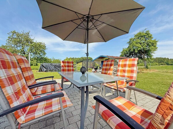 Apartment 'Fuchs' With Shared Pool, Wi-fi And Air Conditioning - Meckenbeuren