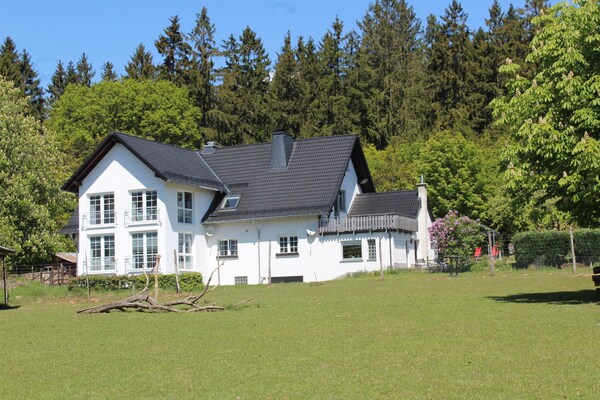 Ferienwohnung 'Nr 4' Mit Gemeinschaftsgarten Und Wi-fi - Hilchenbach