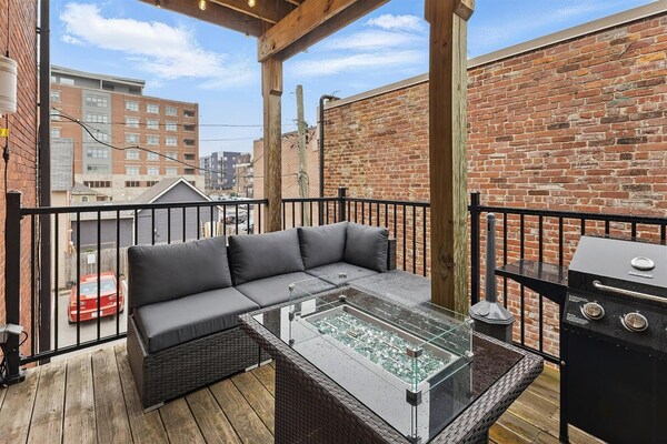 Downtown Indy With Fire Pit And Free Parking - インディアナポリス, IN