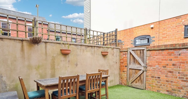Sapphire House - Newly Renovated 3-bedroom Home - Henley-on-Thames
