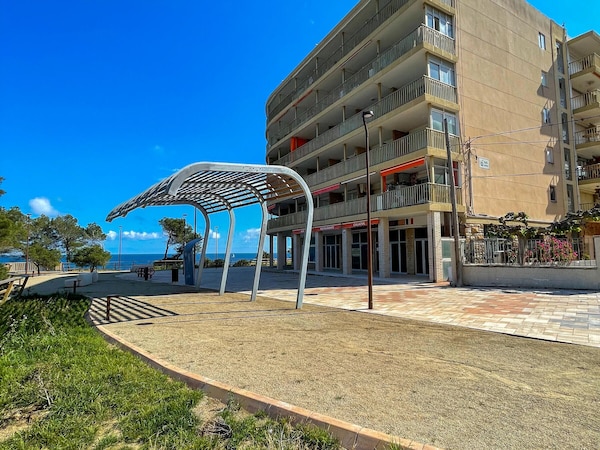 Apartamento En Primera Linea De Mar - Miami Platja