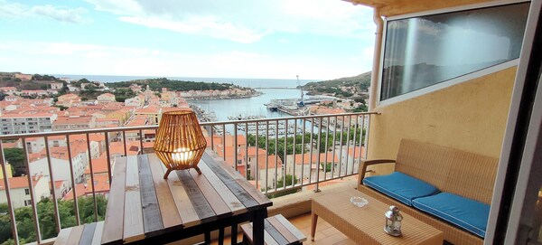 Sun, View, And Comfort At Tara - Port-Vendres