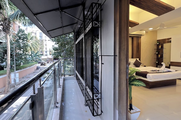 Stunning 4 Bedroom Villa For Large Groups - Mumbai
