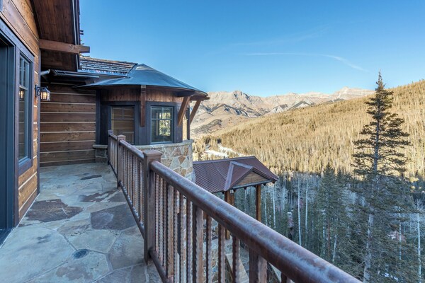 Two Trails- Luxe Ski-in/out Retreat W/ Spa & Stunning Views - Silverton, CO