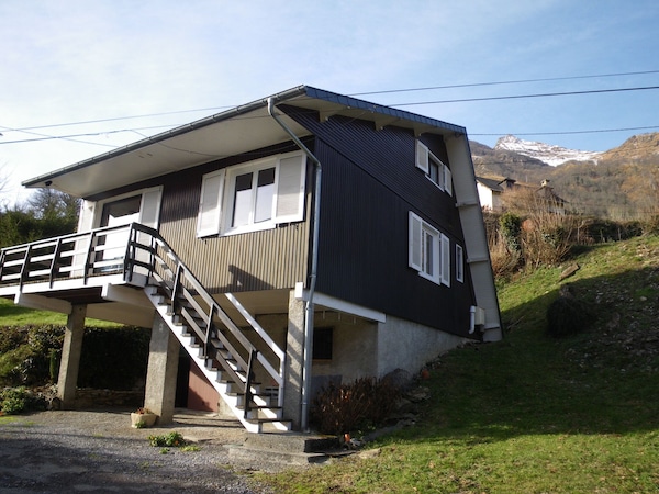 Chalet Vallée D'ossau (64) 5mn à Pied Centre Du Village De Laruns - 8 Personnes - Eaux-Bonnes