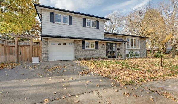 Peaceful & Cozy 4b Home In Se Oakville - Oakville