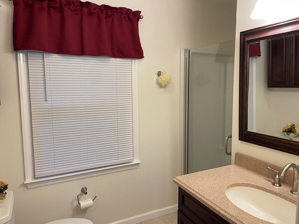 Beautiful 4-bed Kerr Lakehouse W/dock In Tranquil Clarksville. - Occoneechee State Park, Clarksville