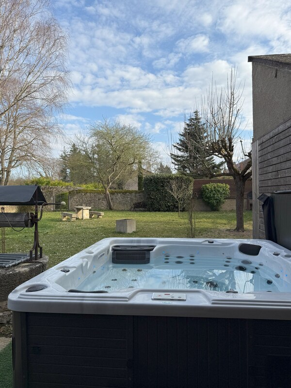 T'm3l, Maison De Famille Près Du Château Avec Grand Jardin Et Option Spa - Saint-Amand-Montrond