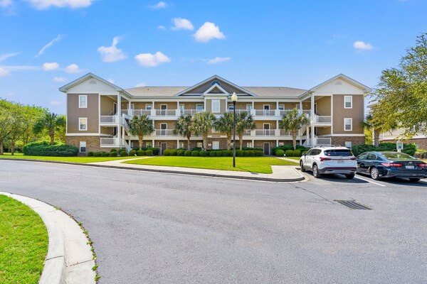 Charming 2br Condo At Barefoot Resort With Pools & Shuttle - North Myrtle Beach, SC