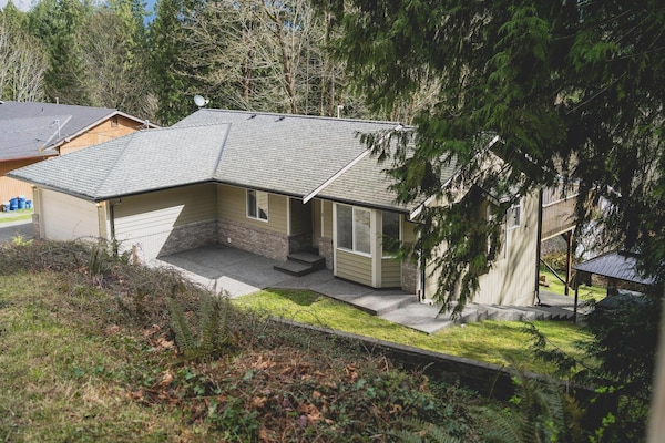 3-bedroom Cozy Getaway Home - Bellingham, WA