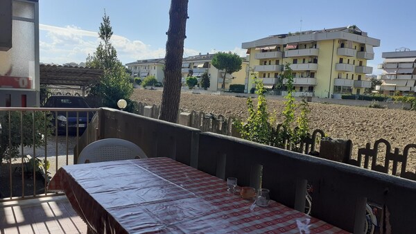 Three-bedroom Apartment On The Adriatic Coast Of Abruzzo, Italy - Alba Adriatica