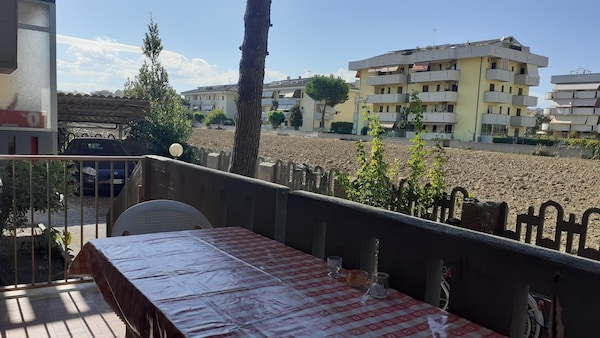 Three-bedroom Apartment On The Adriatic Coast Of Abruzzo, Italy - Alba Adriatica