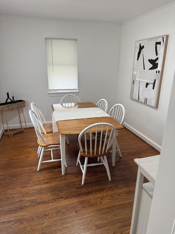 Near Smithsonian Arlington Cemetery Monuments  White House 4 Beds Free Parking - Arlington, VA