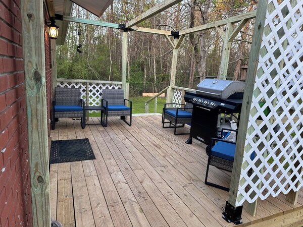 Peaceful Home Away From Home! 20 Minutes From The Beach! Quiet Neighborhood! - Milton, FL