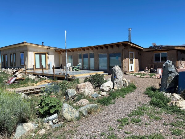 Unique And Marvelous Hideaway With The Cosmic Energy Of Crestone! - Crestone, CO