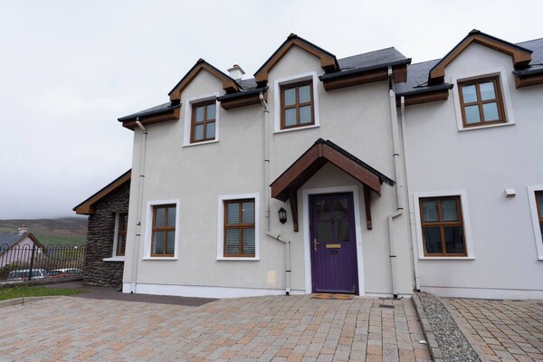 Townside Stay - New Town Dingle - Dingle Peninsula