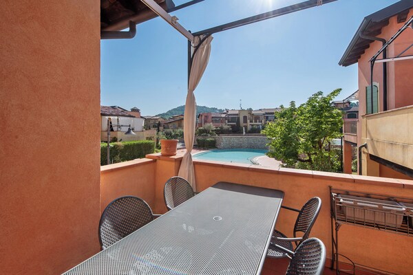 Ferienwohnung 'Velista' Mit Bergblick, Wi-fi Und Klimaanlage - Gardone Riviera