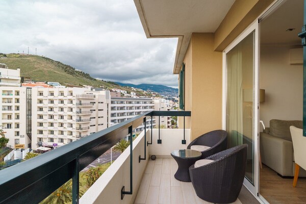 Golden Escape In Funchal - Funchal