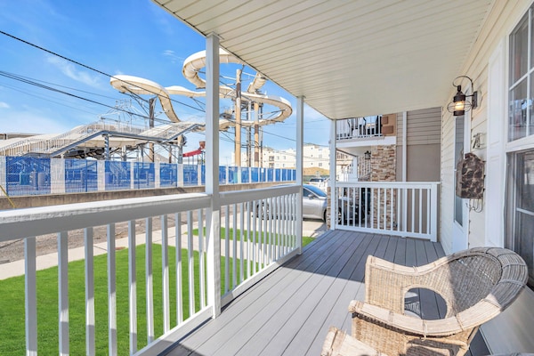4-bedroom Beach House Keansburg With Ac, Wifi/front Waterpark - Red Bank
