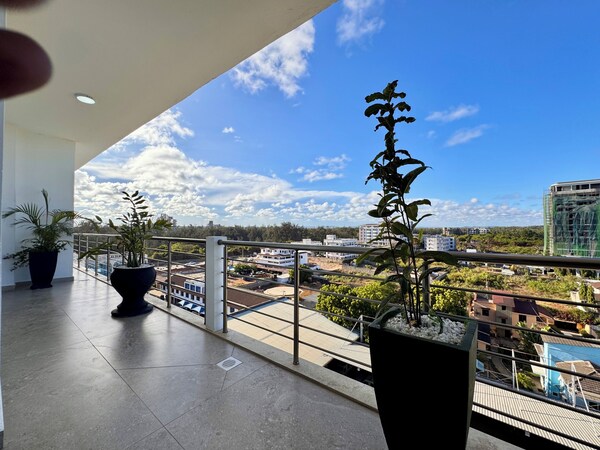 Luxurious 5 Bedroom Penthouse - Mombasa