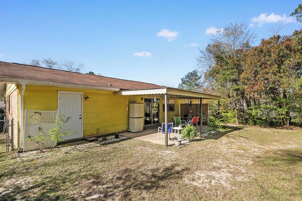 Charming 3br/1.5ba Home In Dothan, Large Yard, Ac And Wifi - Rehobeth, AL