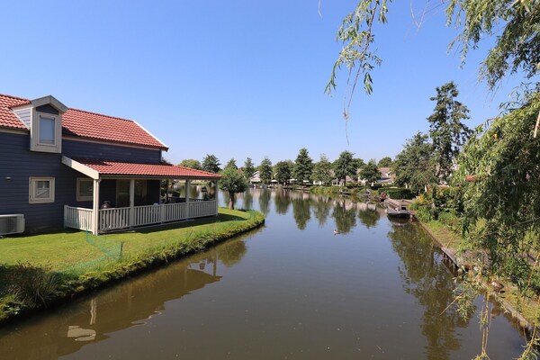 Vakantiehuis Aan Het Water Met Veranda - Hellevoetsluis