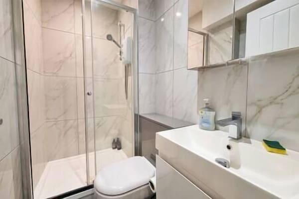 The One Bedroom Central Brighton Retreat - Brighton