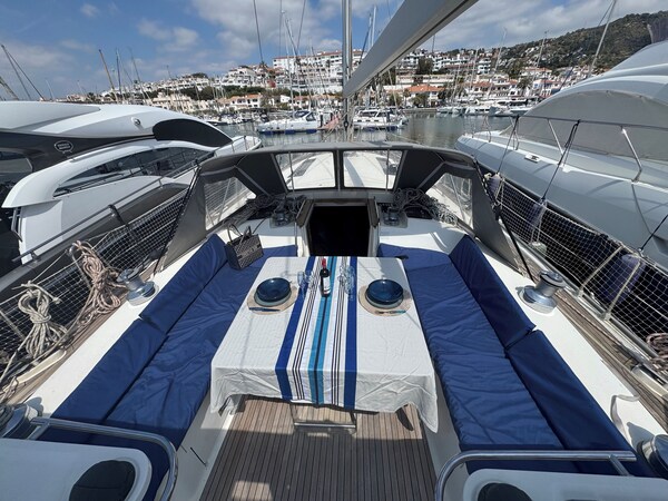 4-cabins  Yacht Boat In Fabulous Port Sitges , Ac, Wifi Jet Ski Bikes Paddles - Sitges