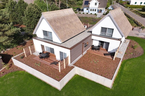 Ferienhaus "Sonnenwelle"  Ihr Idyllisches Zuhause An Der Ostsee In Loddin - - Koserow