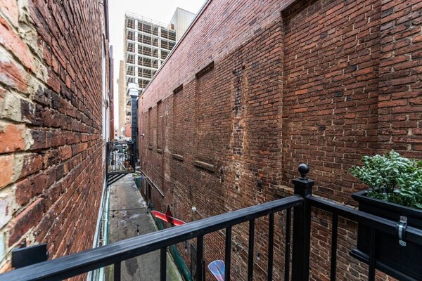 547 Cherry # 201 - The Rookery - Luxe Property - Macon