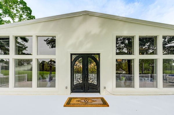 Event Space In New Waverly Tx - Huntsville, TX