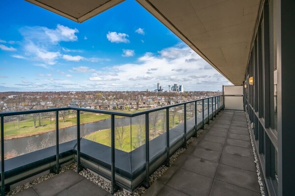 Azure | Penthouse | Fairway Views | Balcony | Gym - Niagara Falls