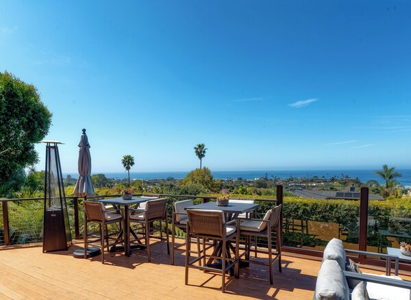 Remolded Home - 180 Degree Ocean & Sunset Views! Walk To Beach, Shops, Dining. - Del Mar, CA