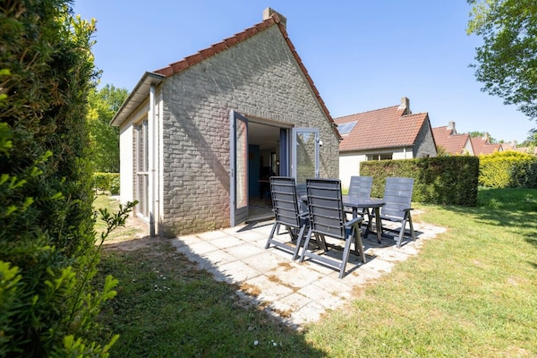Beautiful Vacation Home On Park By Swimming Water - Nijmegen