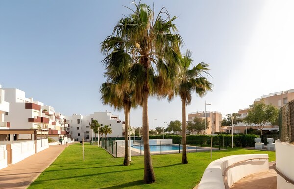 Apartamento 'áTico Nuevo Con Piscina' Con Vistas Al Mar, Piscina Compartida Y Aire Acondicionado. - Retamar