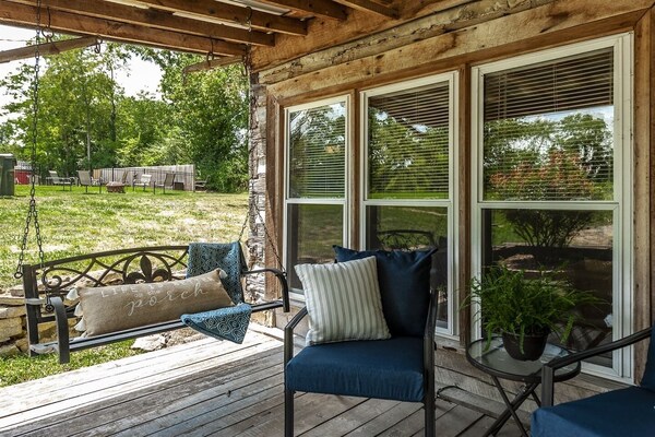 Rustic Cabin | 30 Miles From Nashville - Old Hickory Lake, TN