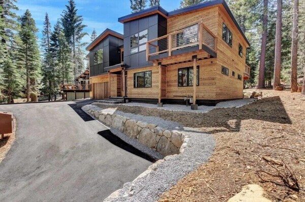 Snowbird Loop Lodge In Homewood - Lake Tahoe