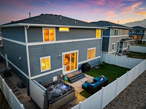 Private Hot Tub-central Location - Lehi, UT
