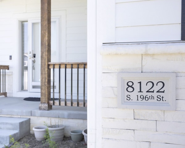 Elegant New 5br Family Retreat! - Gretna, NE