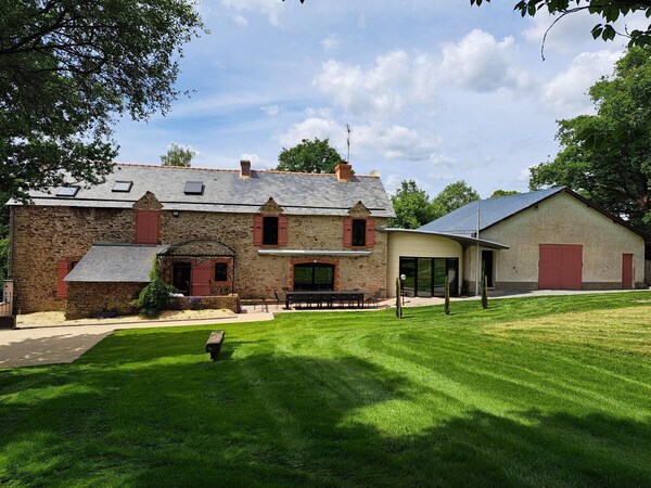 Grande Maison De Campagne Rénovée Avec Parking Et Espace Détente - Loire-Atlantique