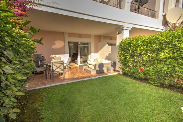 Townhouse, Nueva Andalucia, Marbella - Sleeps Up To 6 - 5 Min From Puerto Banus! - Puerto Banús
