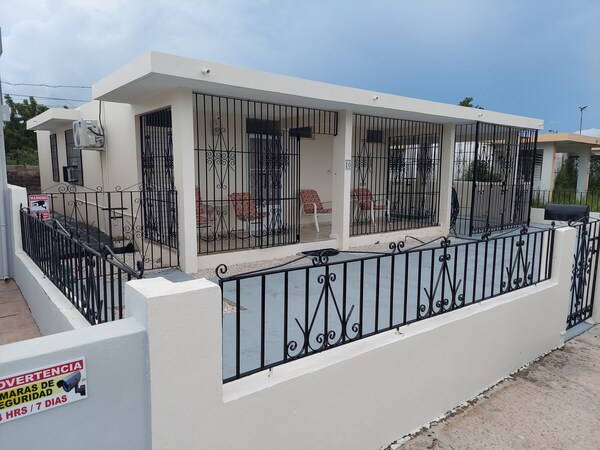 Guánica Bay House 3/2 With Game/movie Room, Fully Renovated - Yauco